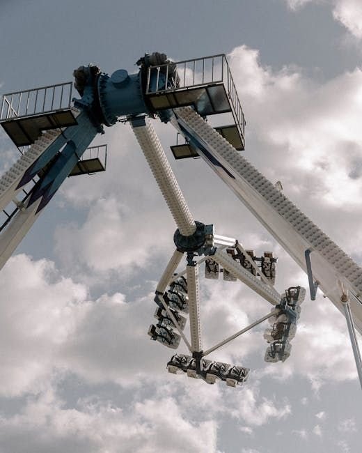 Fuerza centrífuga vs. fuerza centrípeta: Guía comparativa completa